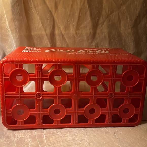 Coca Cola | Kitchen | Vintage Red White Coca Cola Plastic Carrier For 8 ...